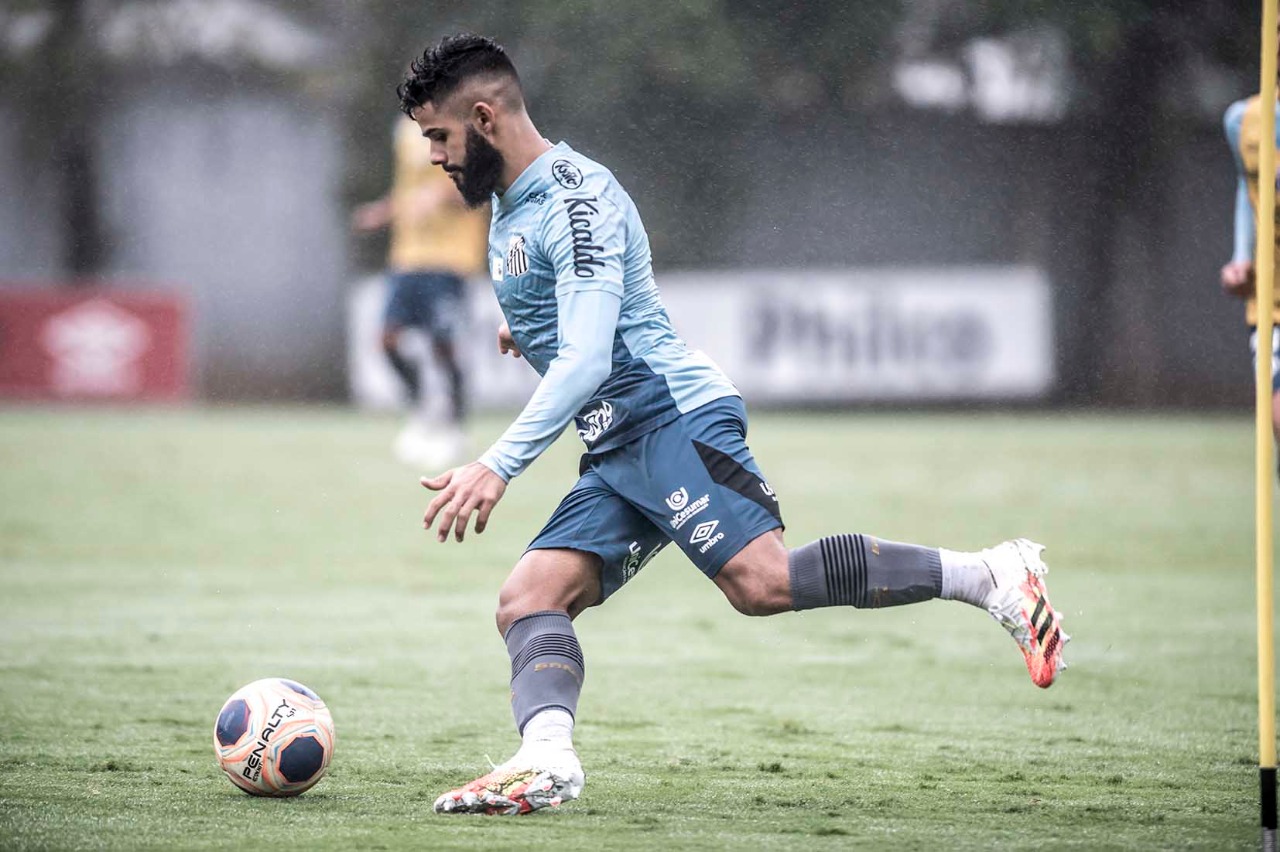 Felipe Jonatan elogia Cuca e prevê evolução do time contra o ...