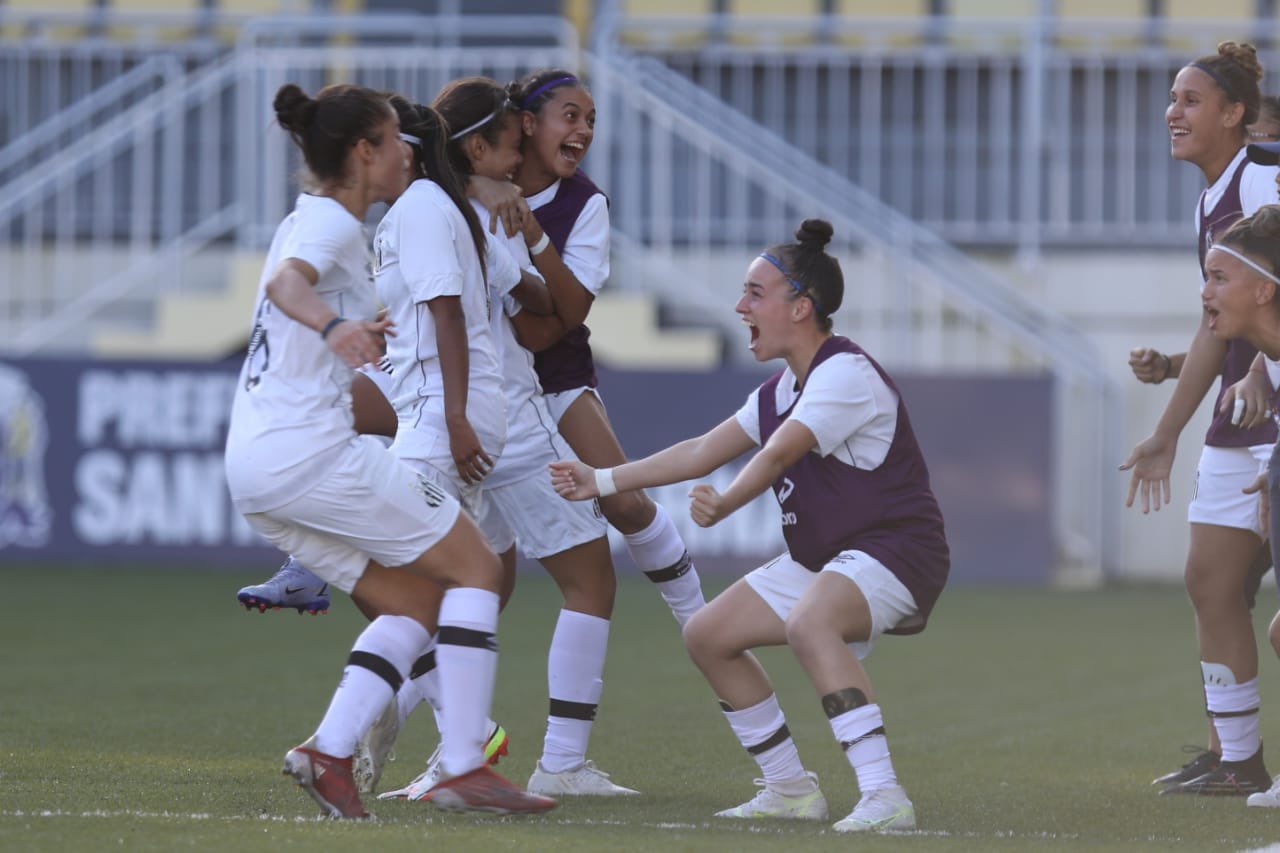 Rafaela Ravena Sereias