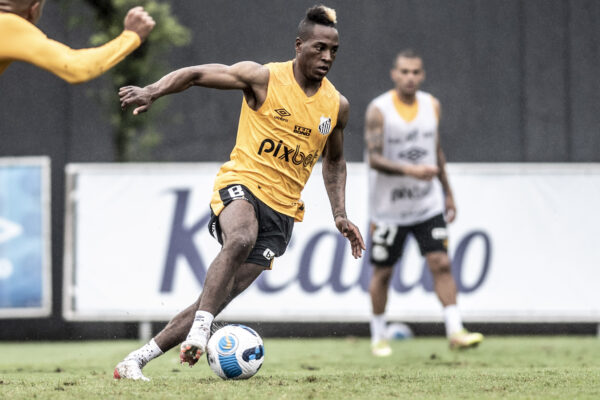 Conheça mais sobre Jhojan Julio, novo reforço do Santos