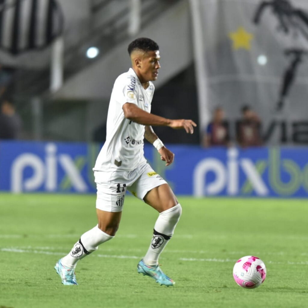 Atuações: Ângelo é o melhor em derrota do Santos para o Corinthians ...