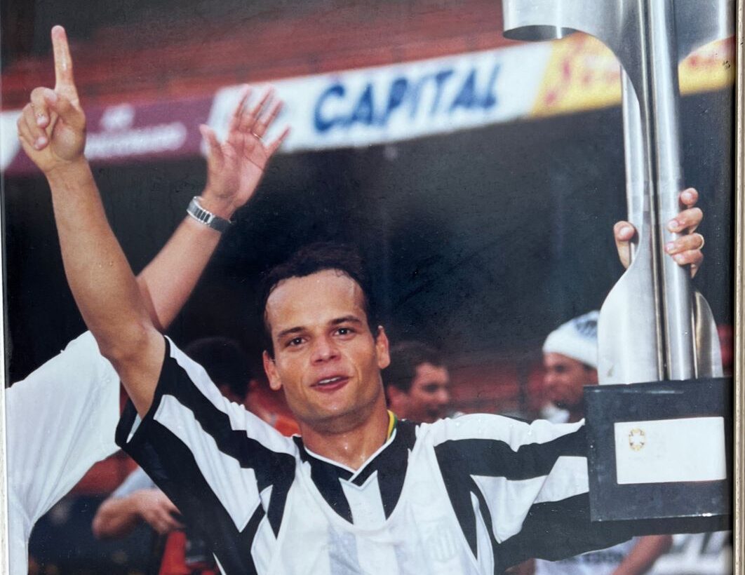‘Virada’ na história do Santos, Robert relembra 2002: “Clube voltou à ...