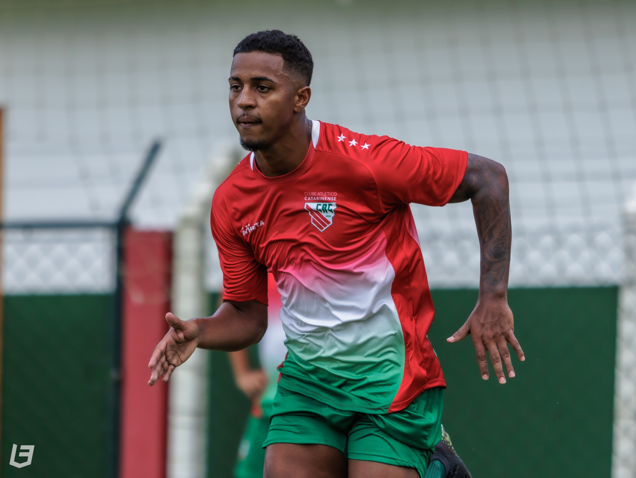 Santos empresta Lucas Sena ao Atlético Catarinense para o estadual