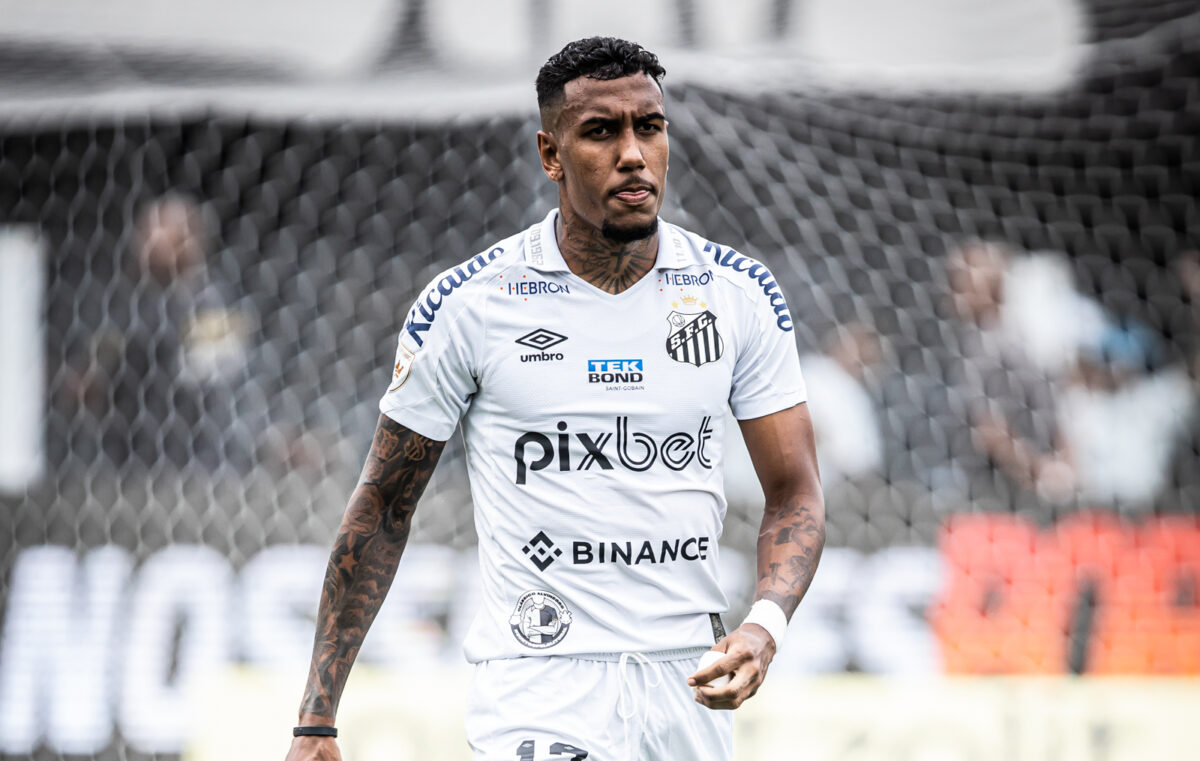 Santos tentou envolver atacante do Vasco em negociação por Rwan Seco