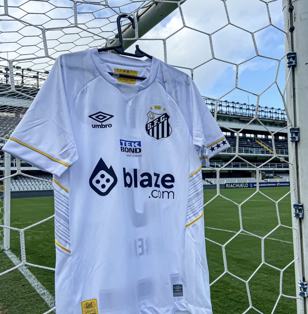 Santos anuncia novo acordo milionário de patrocínio com a Blaze ...
