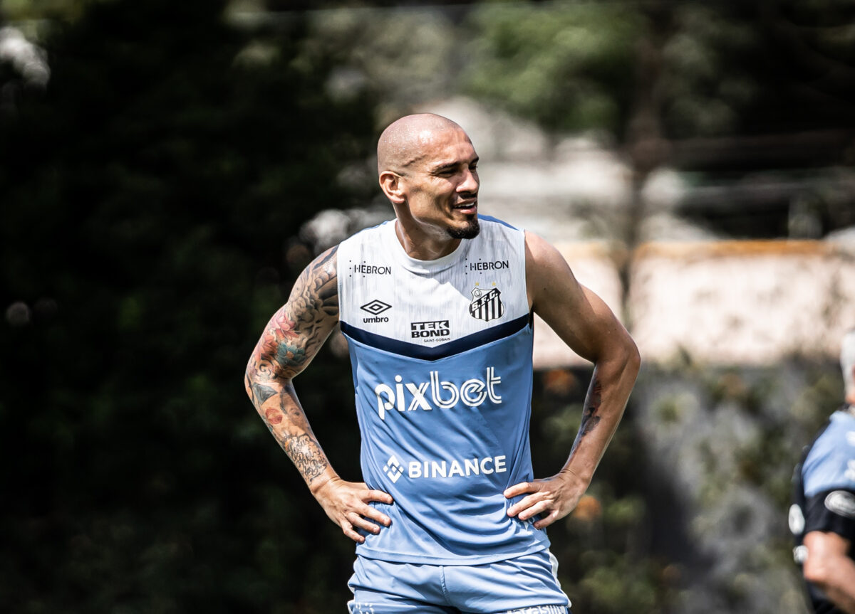 Zagueiro Maicon Discute Rescisão De Contrato Com O Santos