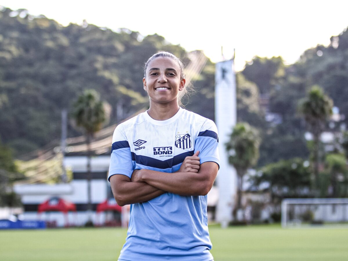 Bianca Gomes comenta sequência de clássicos do Santos e avalia San-São