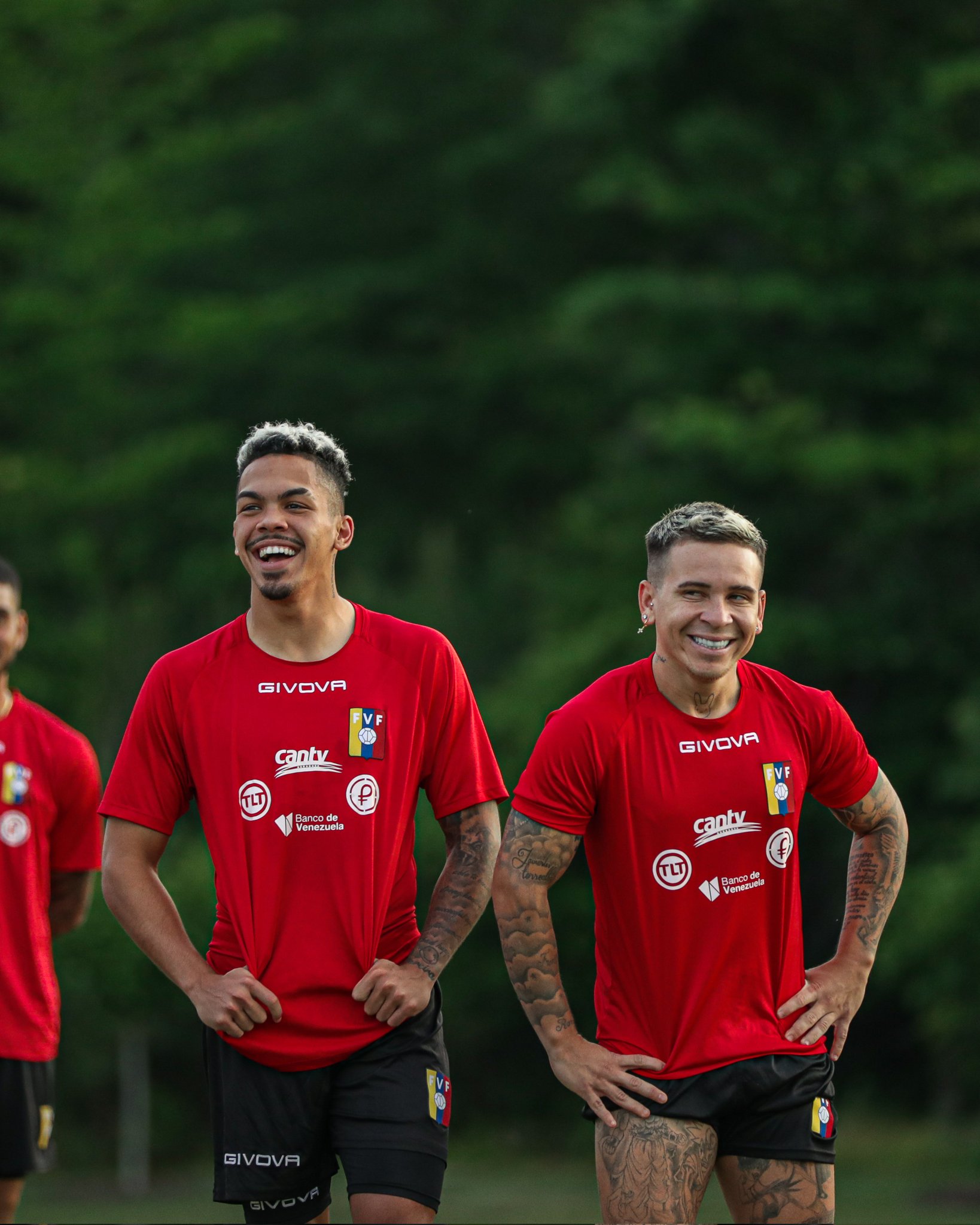 Soteldo defende a Venezuela em amistoso contra Honduras nesta quinta ...