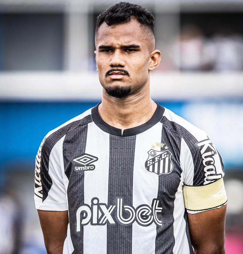 Zagueiro Derick se despede do Santos após nove anos - Diário do Peixe