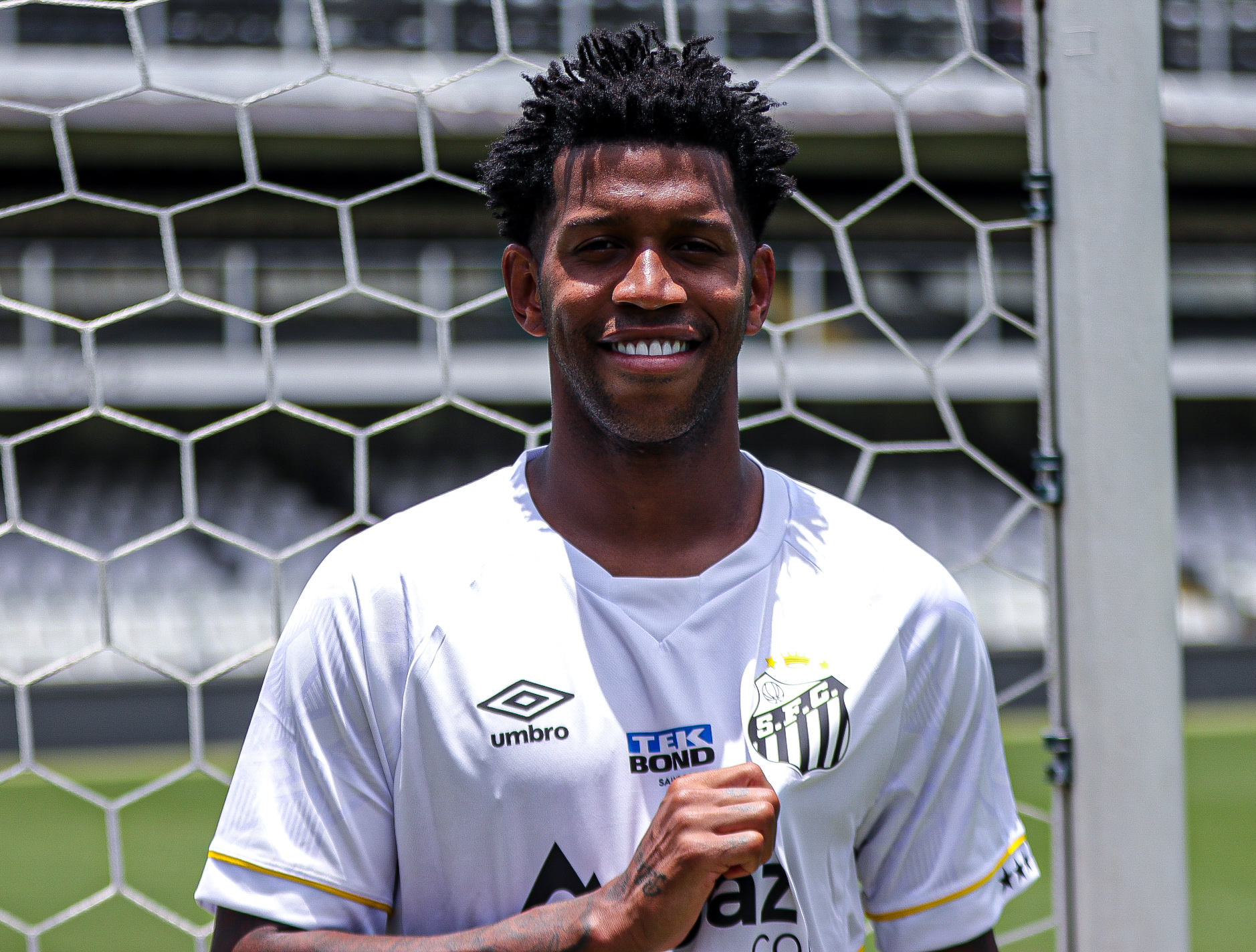 Hoje no Santos, Gil é o terceiro jogador com mais partidas na Neo Química Arena - Diário do Peixe