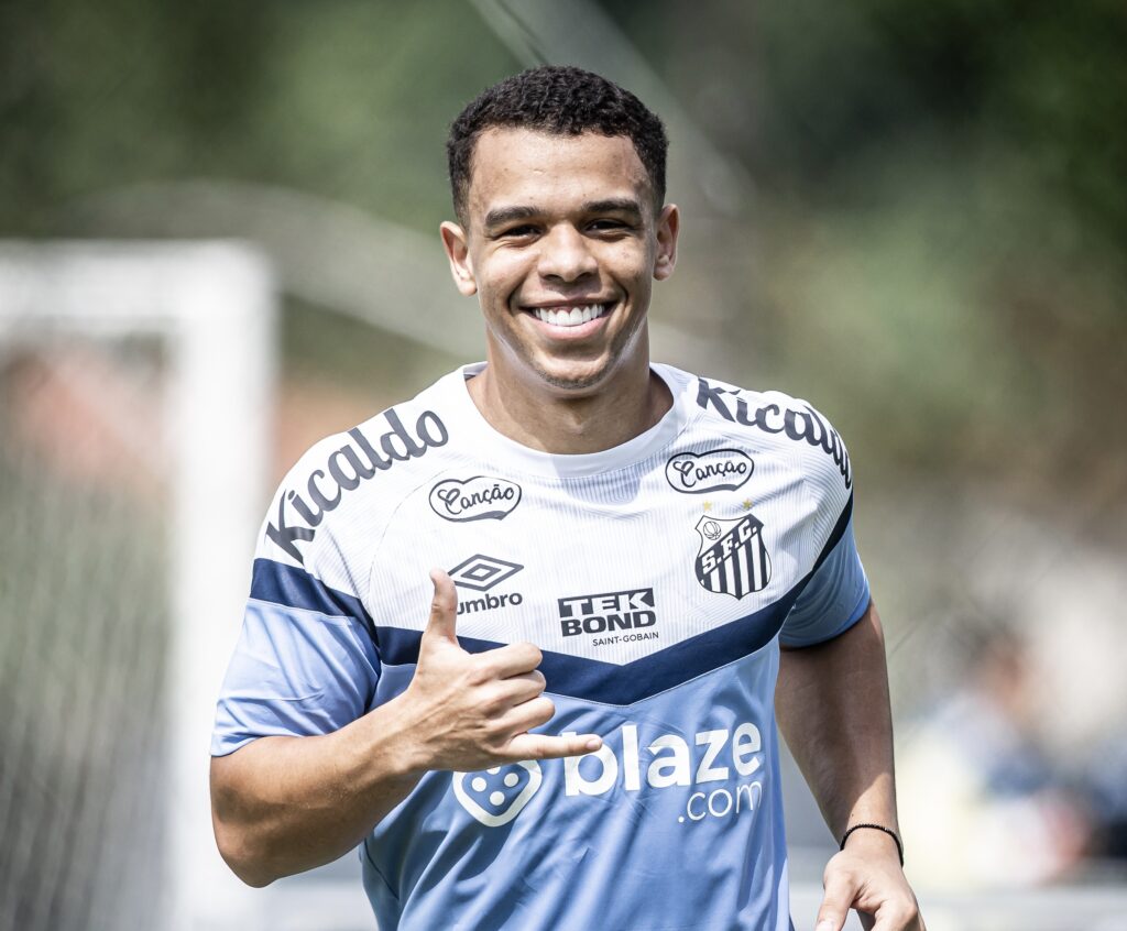 Sandry inicia transição física após lesão de LCA no Santos - Diário do ...