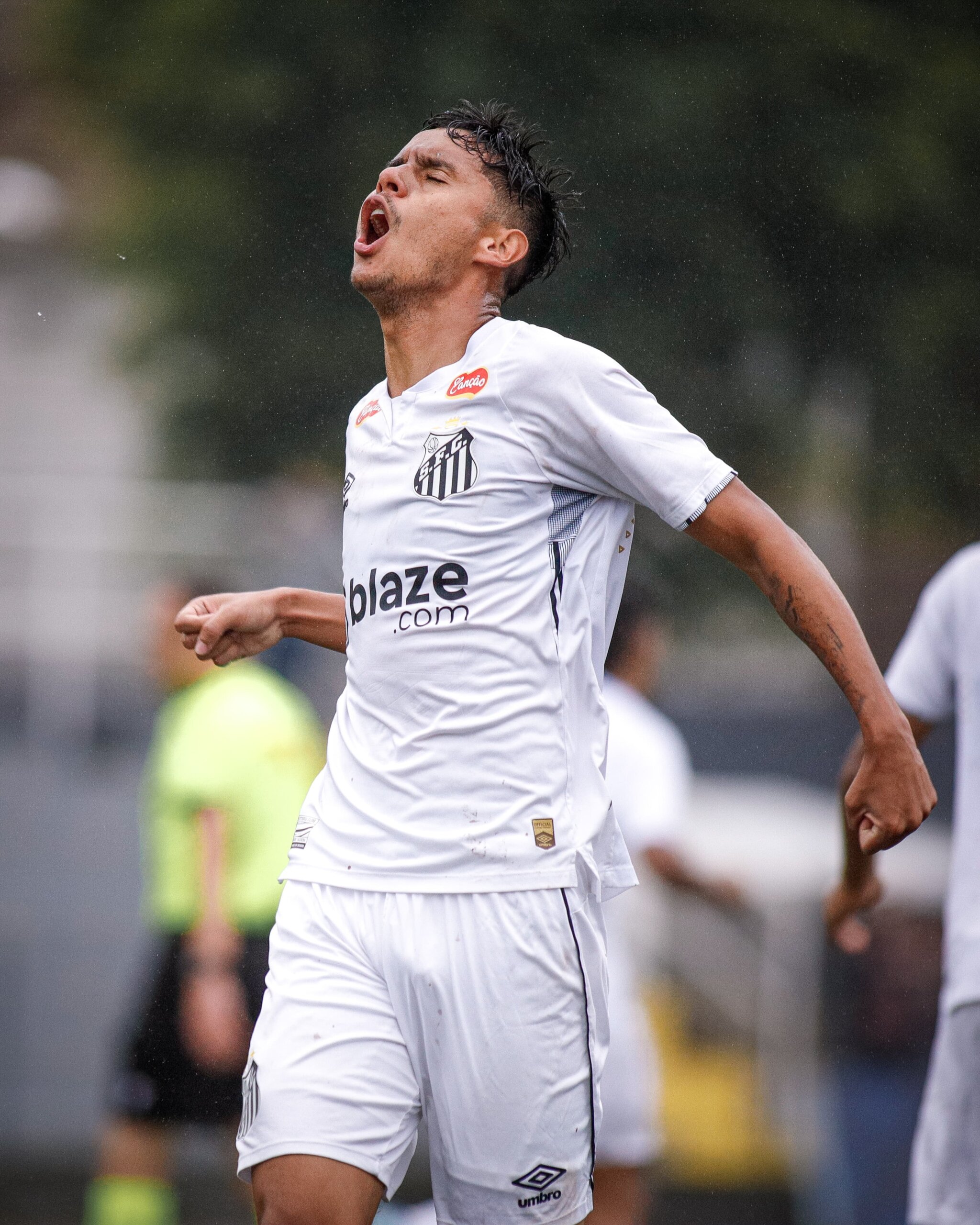 Hyan marca dois e Santos empata com o Red Bull Bragantino no Brasileiro ...