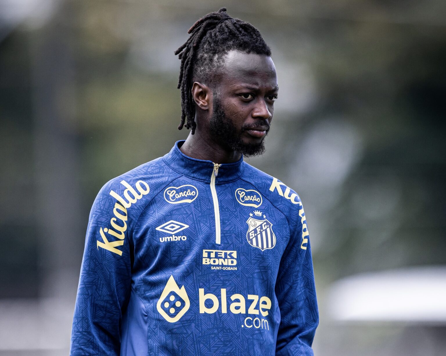 Santos considera devolver Yusupha Njie ao Al-Markhiya, do Catar ...