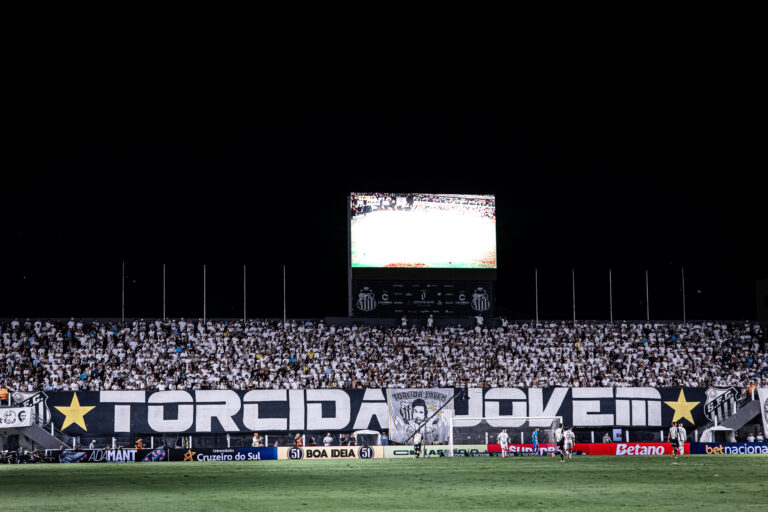 Torcida Jovem vai ao CT, cobra postura e reforça apoio ao Santos às ...