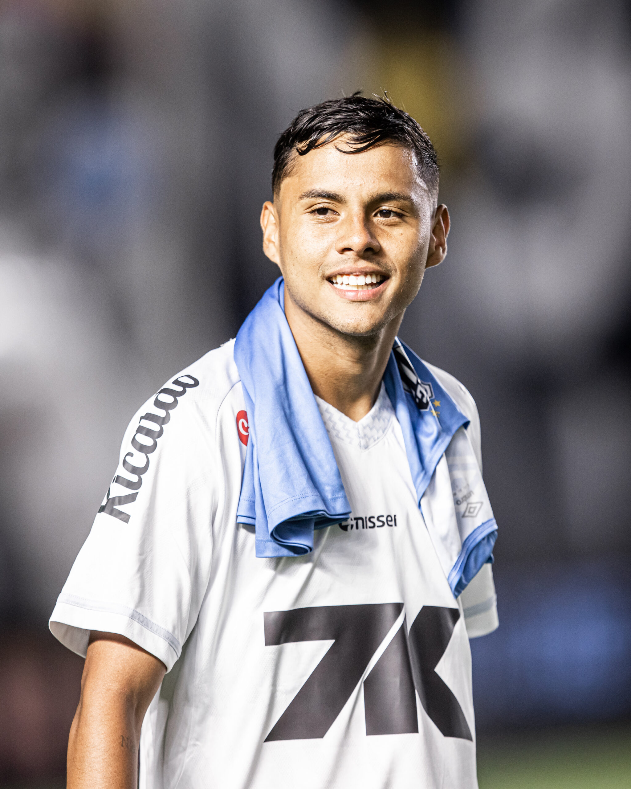 Santos encaminha renovação do volante Hyan por mais uma temporada ...