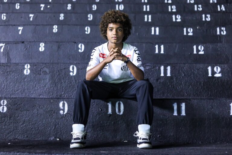 Santos oficializa acordo de licenciamento de imagem e plano de carreira para Kauan Basile ...